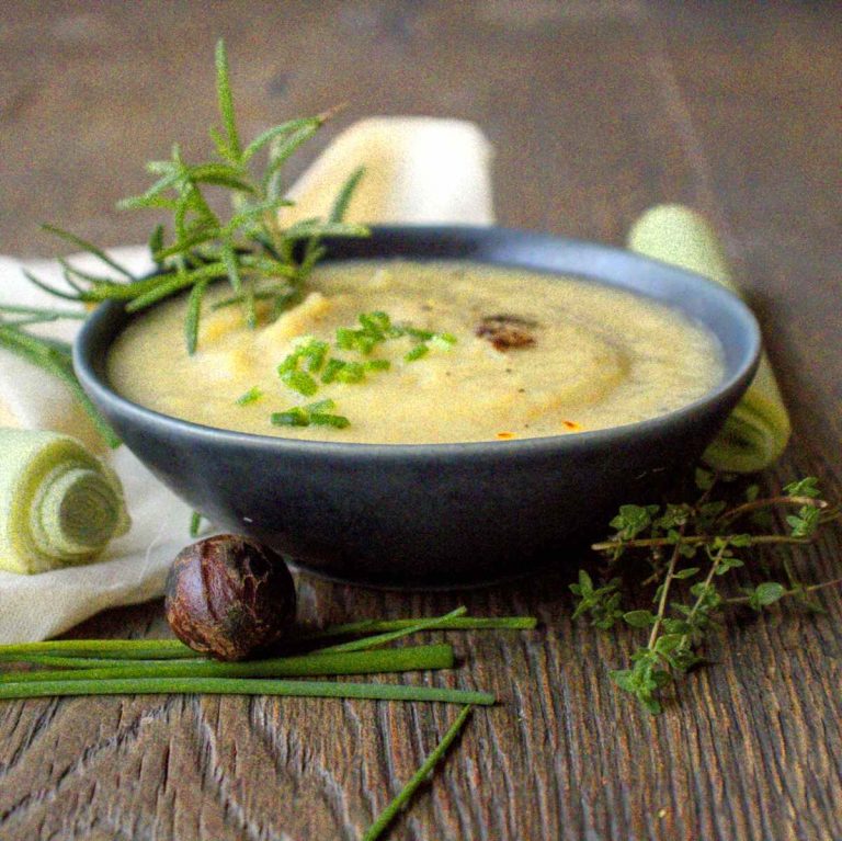 Creamy and Tasty Leek Soup without Potatoes - Route to Longevity