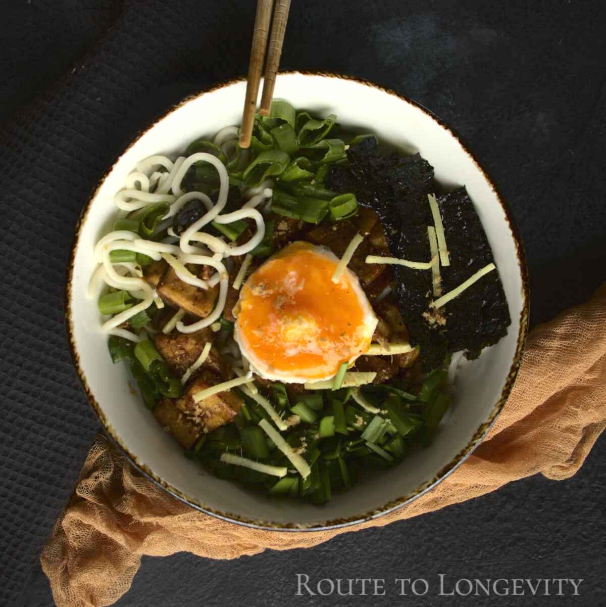 Mazesoba with brothless ramen noodles and tofu - Route to Longevity