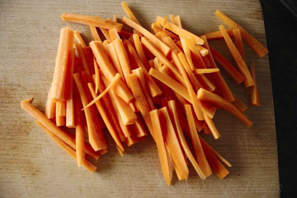 Japanese Ninjin Shirishiri - Okinawan fried carrot and egg - Route to ...