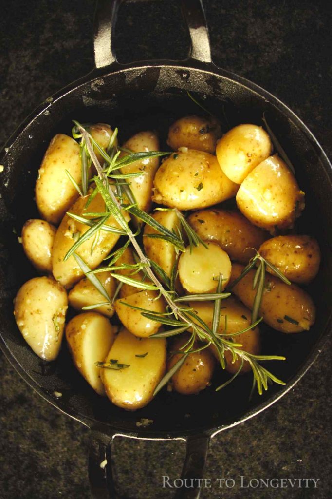 Crispy Garlic Rosemary Roasted Potatoes - Route to Longevity